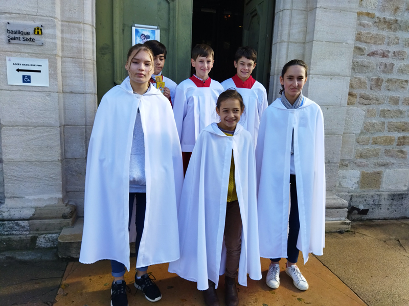 Pèlerinage des servants et servantes de messe à Ars – Paroisse Saint ...